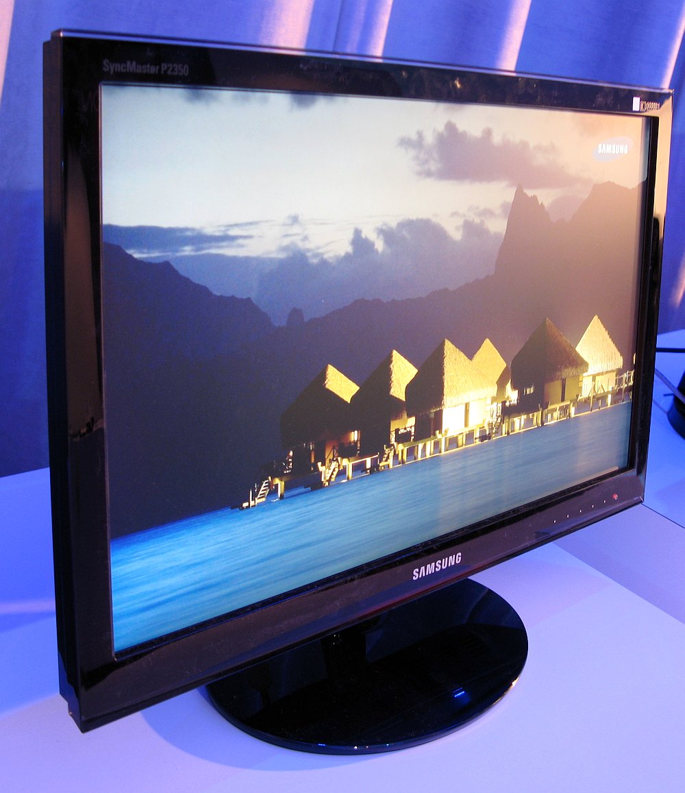 Samsung introduceert nieuwe monitoren in Nederland - Tweakers