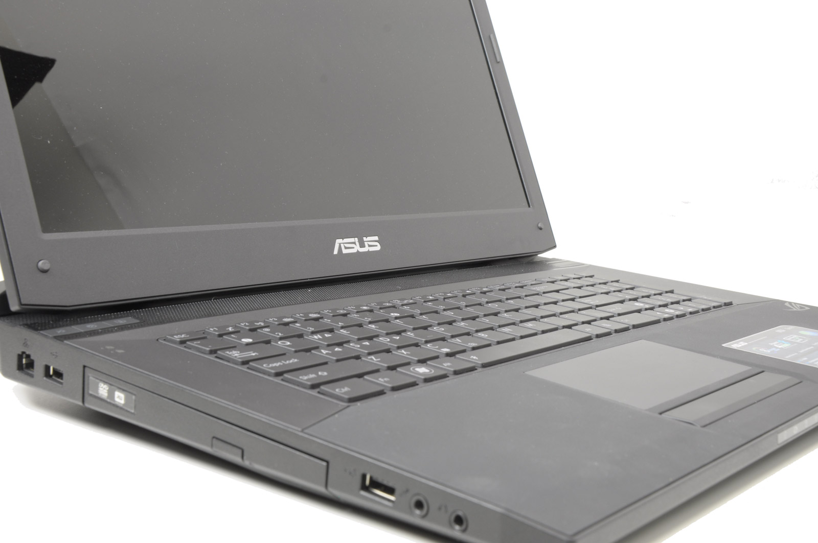 Asus G73: een laptop met een HD 5870 - Review - Tweakers