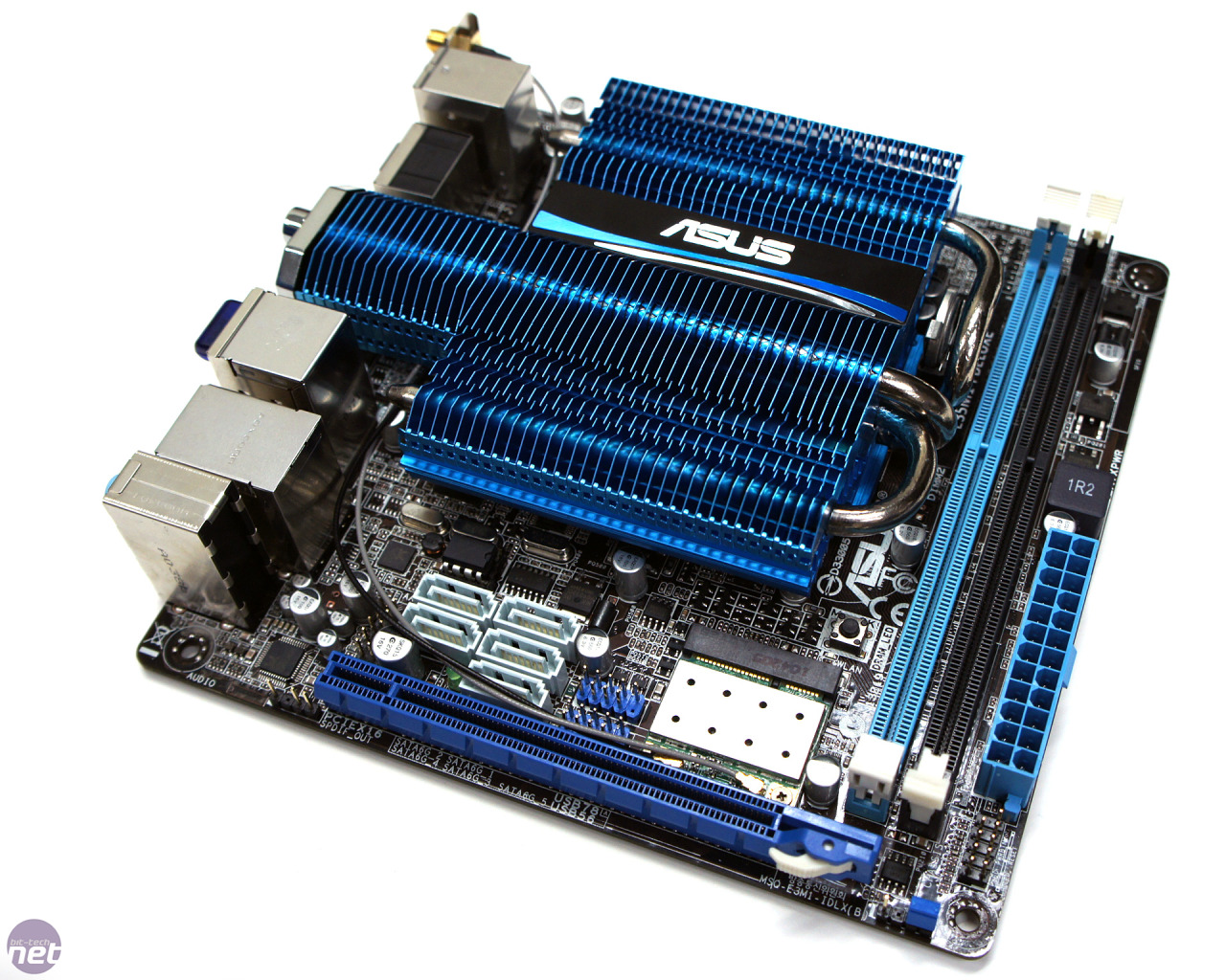 CES: Ook Asus en Sapphire introduceren mini-itx moederbord met E350-apu ...