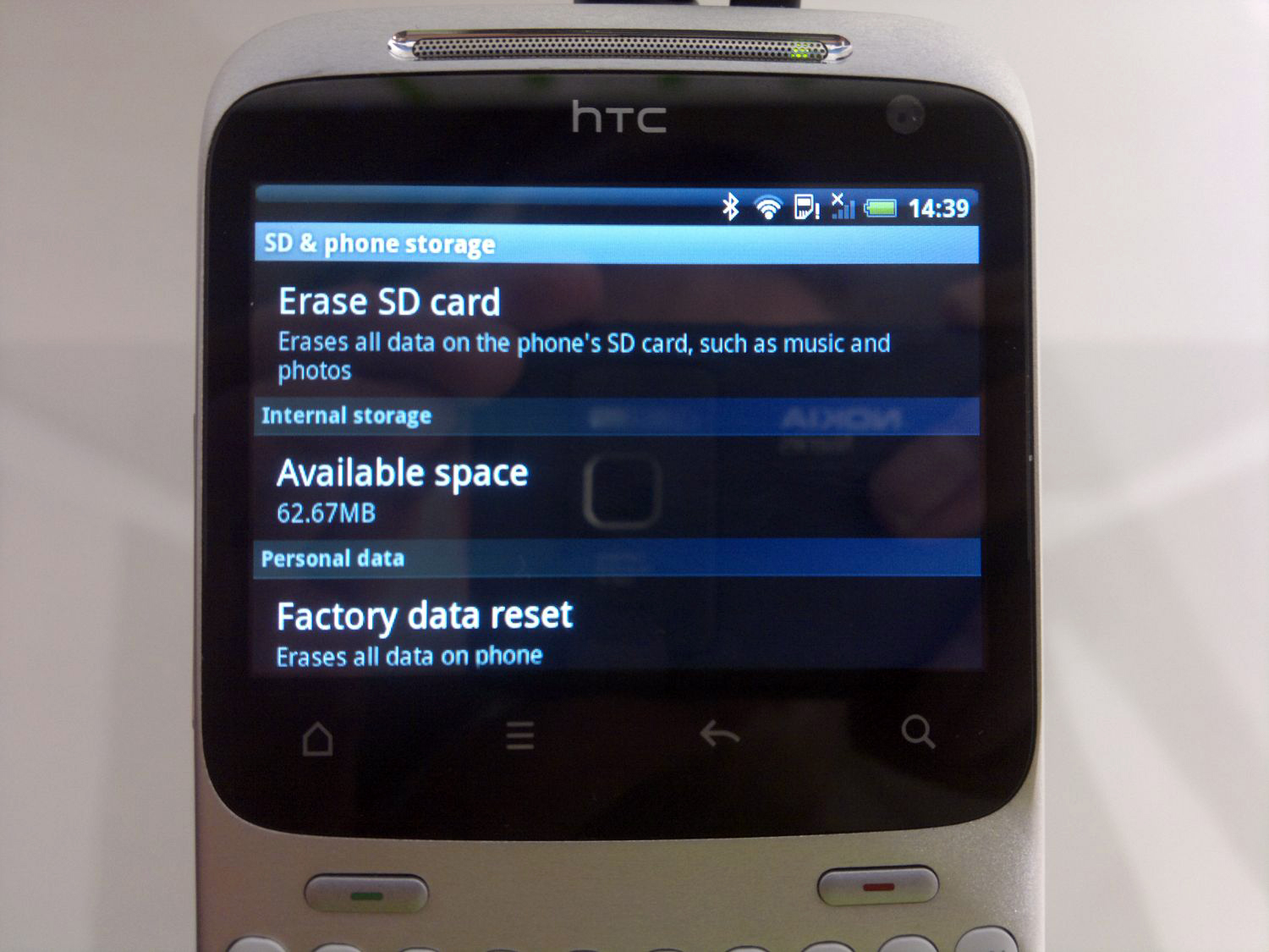 de ChaCha, HTC's Facebook-telefoon - Hands-on - Tweakers