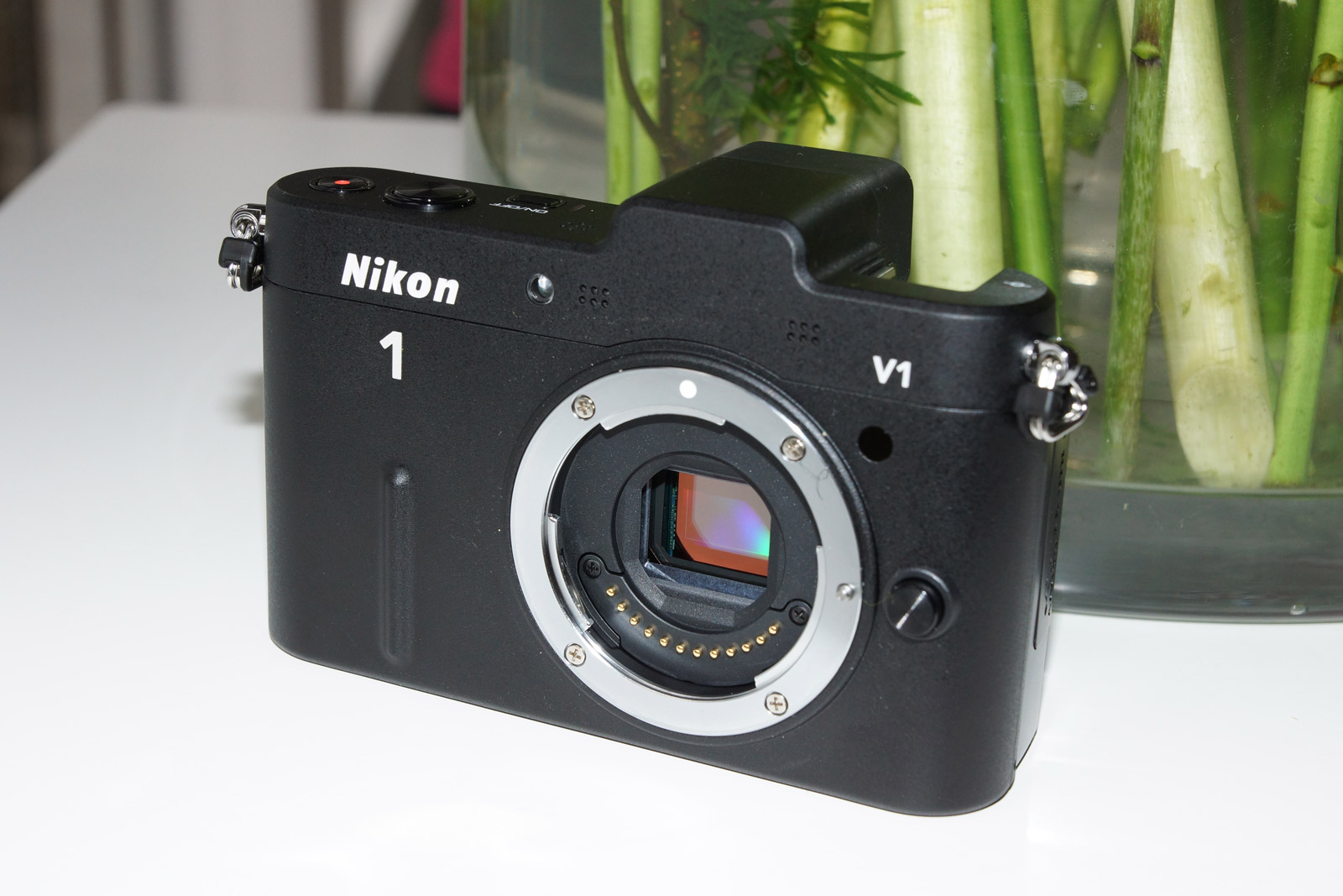 Nikon 1 V1 en J1 - Hands-on - Tweakers