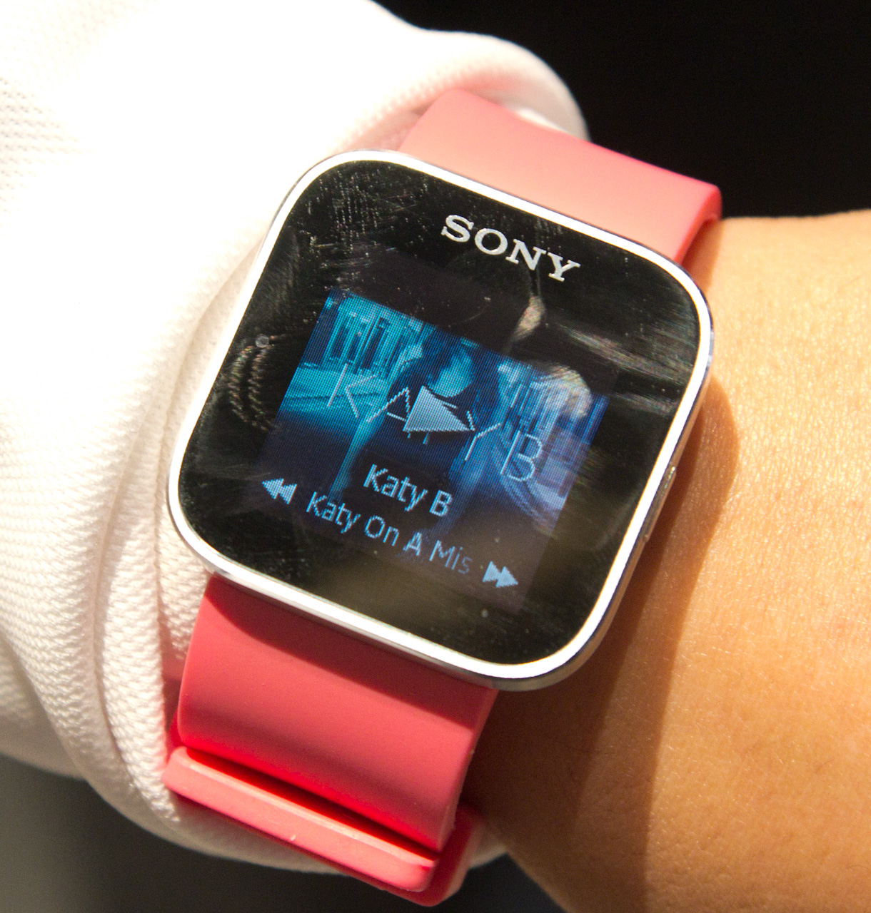 Hands-on: De Sony SmartWatch voor Android-telefoons - Tweakers