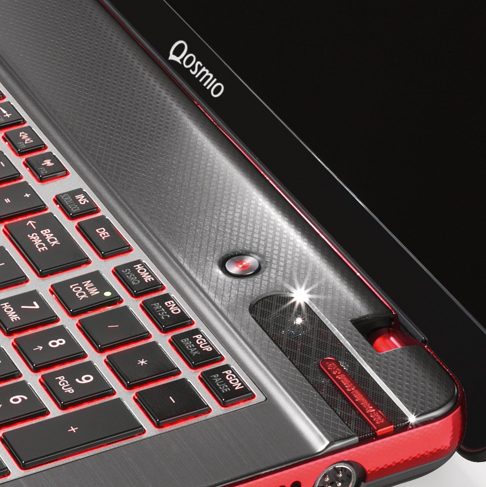 Hands-on: Qosmio X870 met Ivy Bridge-quadcore en GTX 670M - Tweakers