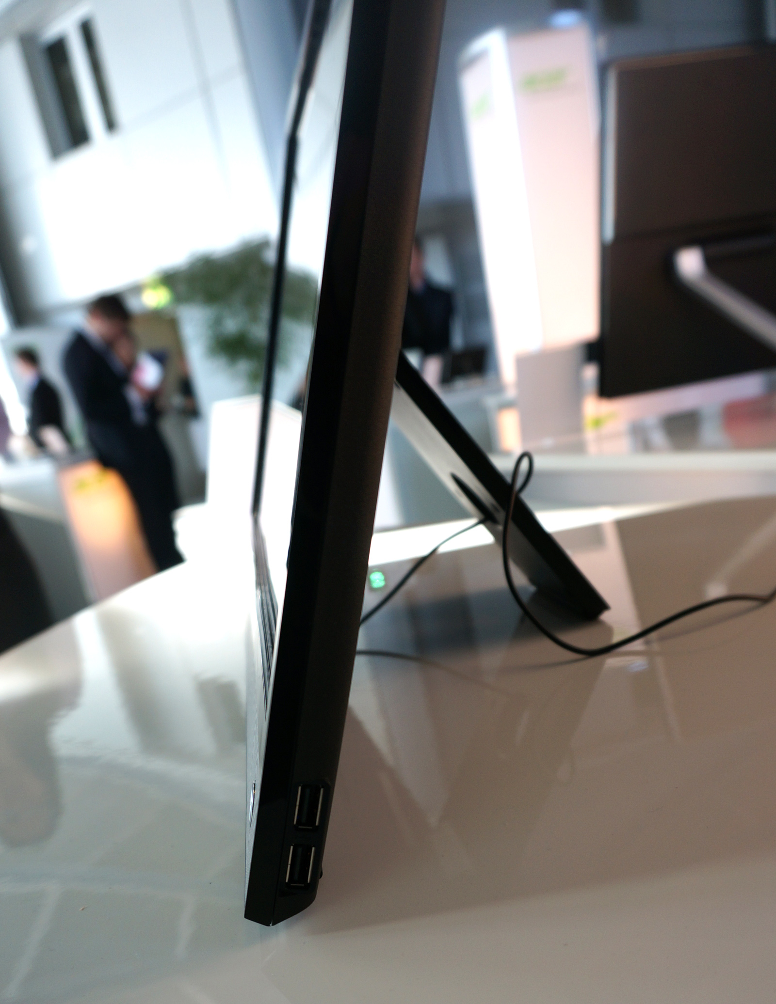 Hands-on: Acers Android-all-in-one annex monitor - Tweakers