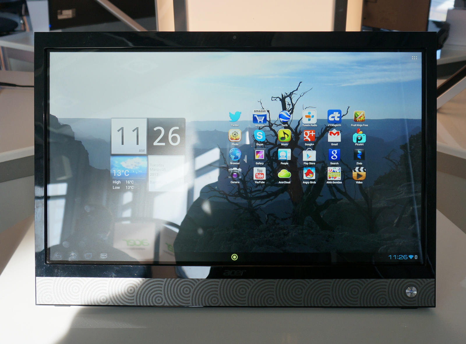 Hands-on: Acers Android-all-in-one annex monitor - Tweakers