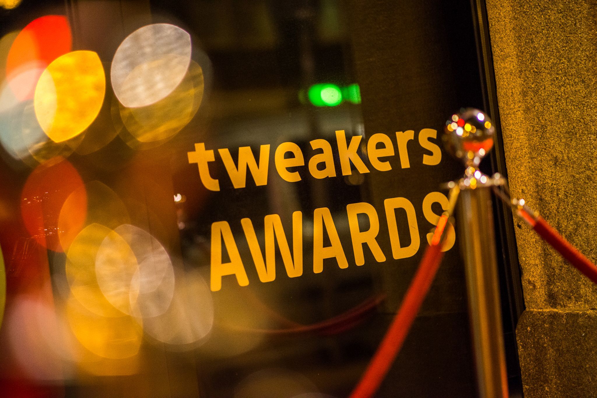 Tech, humor, prijzen en gezelligheid - Tweakers Awards 16/17 - IT Pro ...
