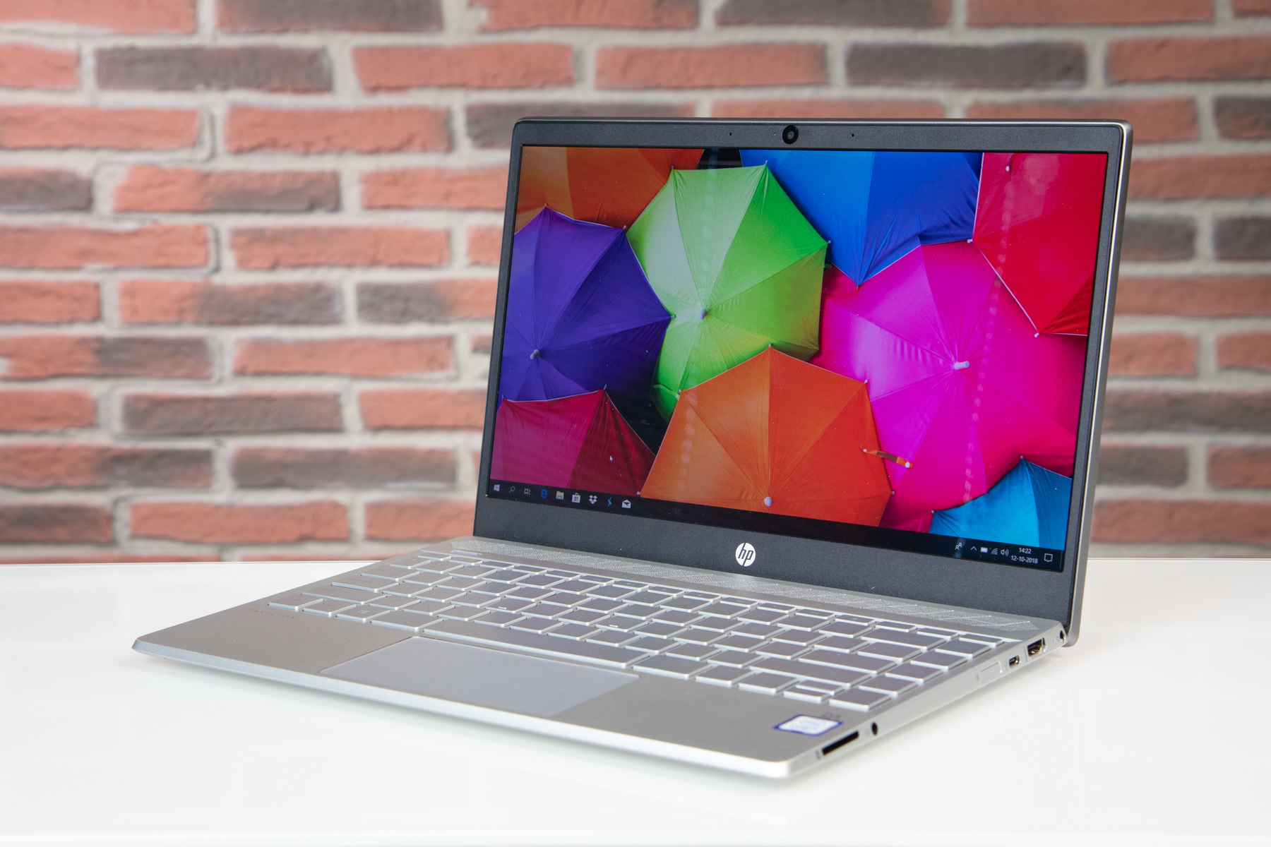 HP Pavilion 13 Review - Tweakers