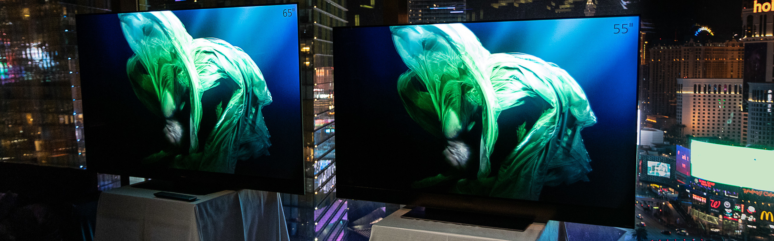 Panasonic HZ2000 oled-tv Preview - Tweakers