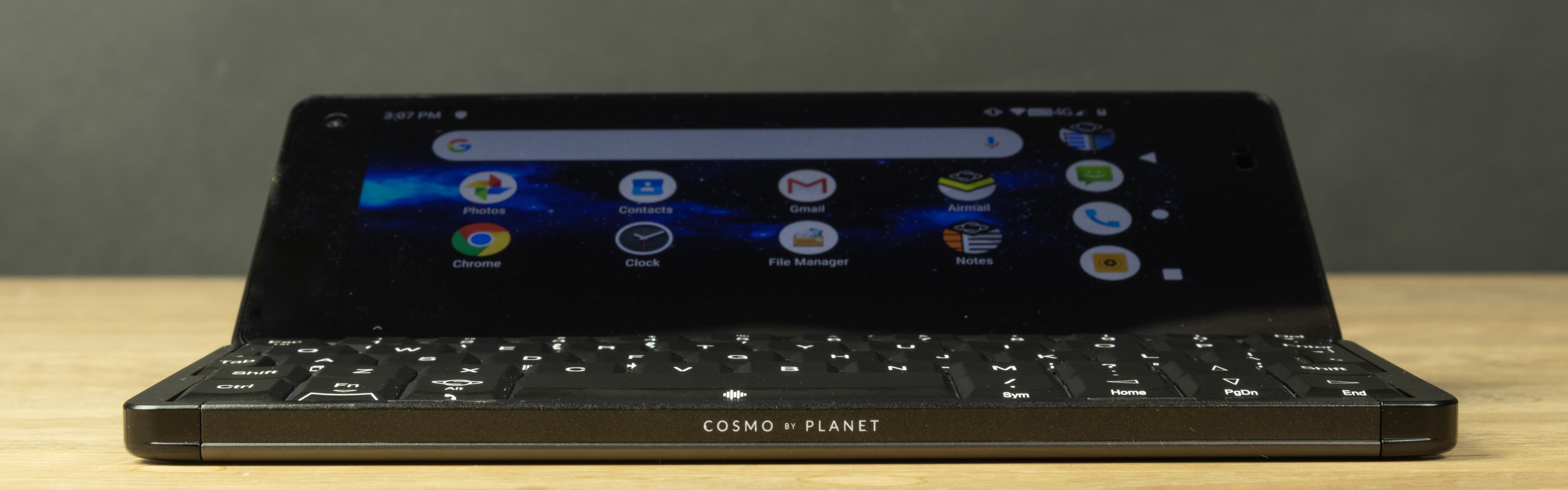 Planet Cosmo Communicator Review - Tweakers