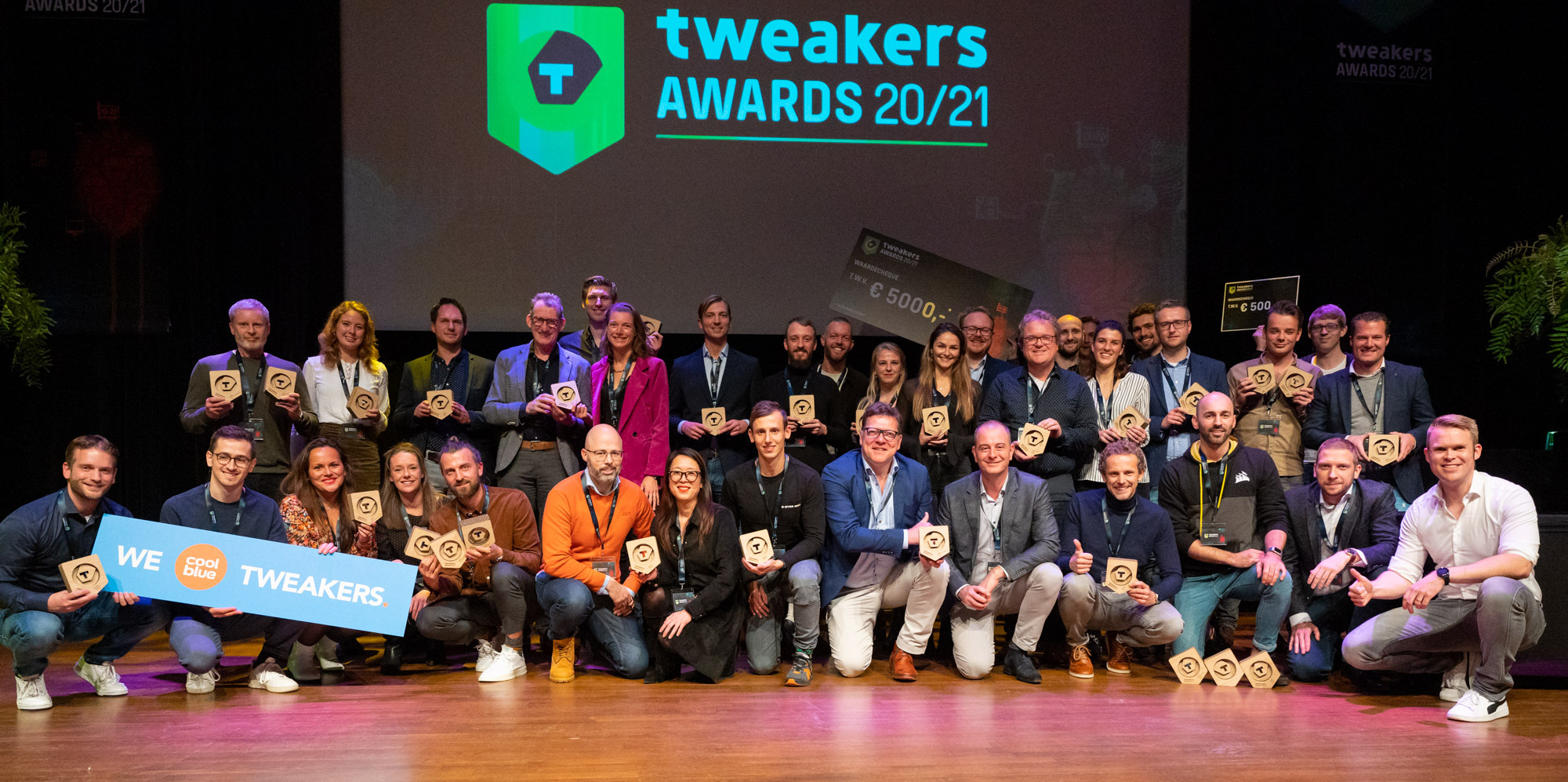 Bekijk hier de volledige uitslag van de Tweakers Awards 20/21 ...