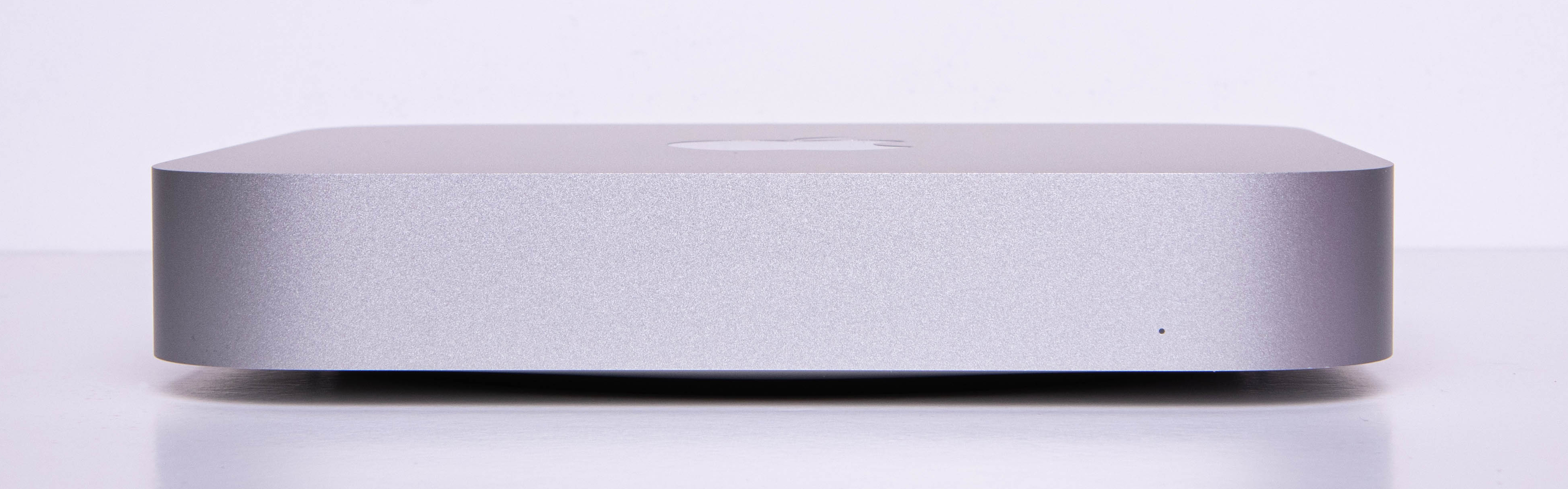 Apple Mac mini (2023) Review - Behuizing, aansluitingen en upgrades - Tweakers