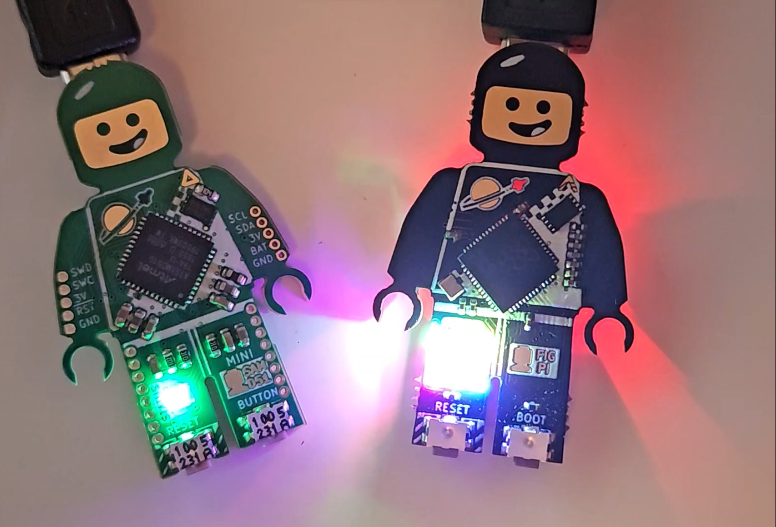 Ingenieur toont RP2040-microcontroller in de vorm van LEGO ...