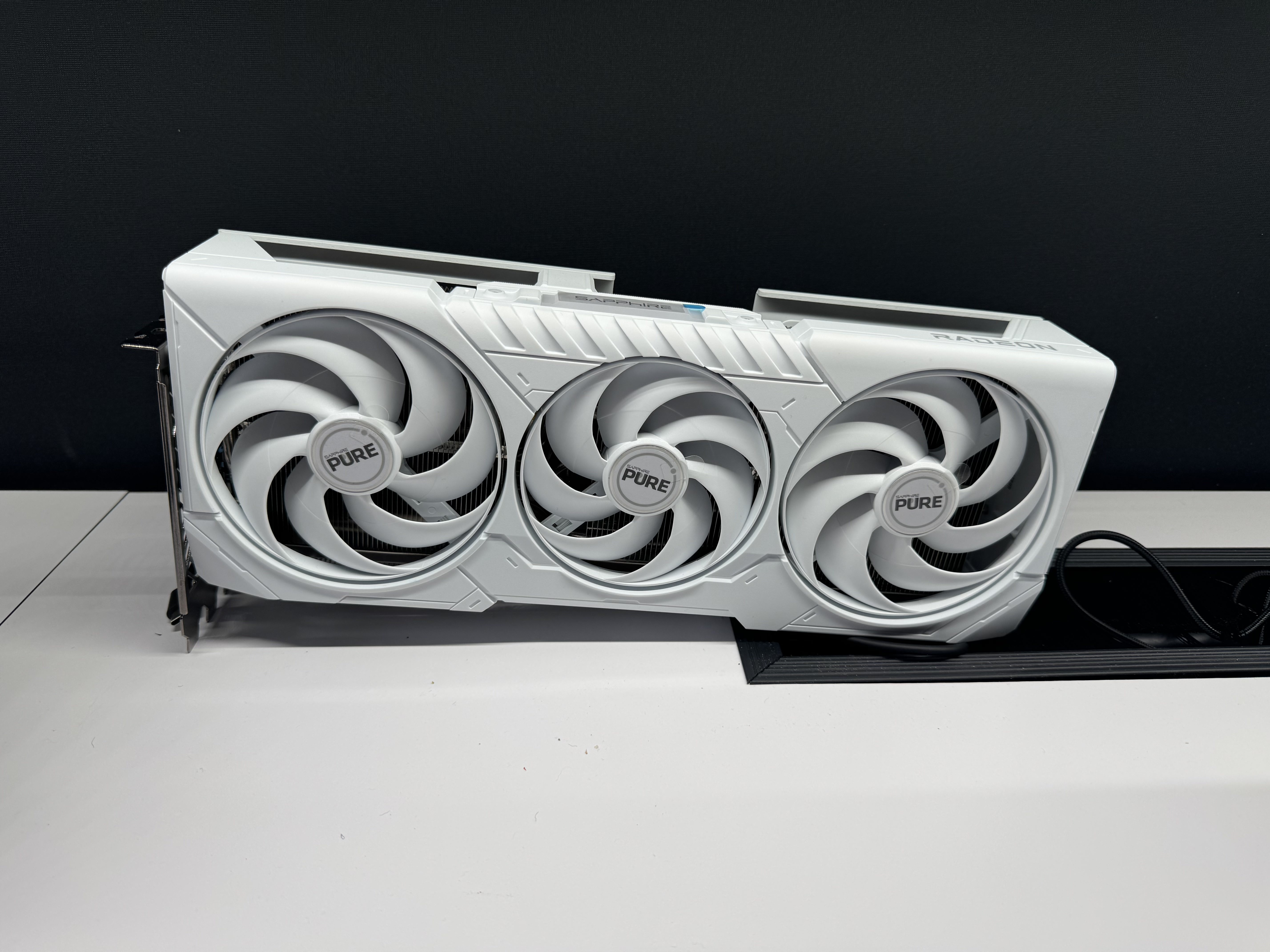 Zes AMD-partners tonen hun custom Radeon RX 9070- en RX 9070 XT ...