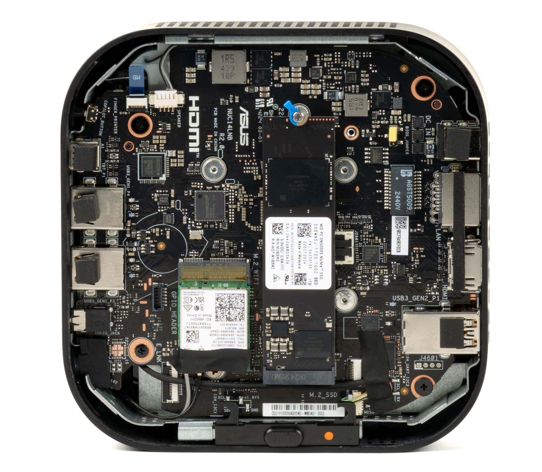 ASUS NUC 14 Pro AI Review - Tweakers