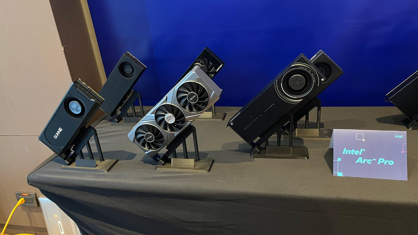 Intel Arc Pro B60 krijgt 24GB vram en komt ook beschikbaar als dual-gpu ...