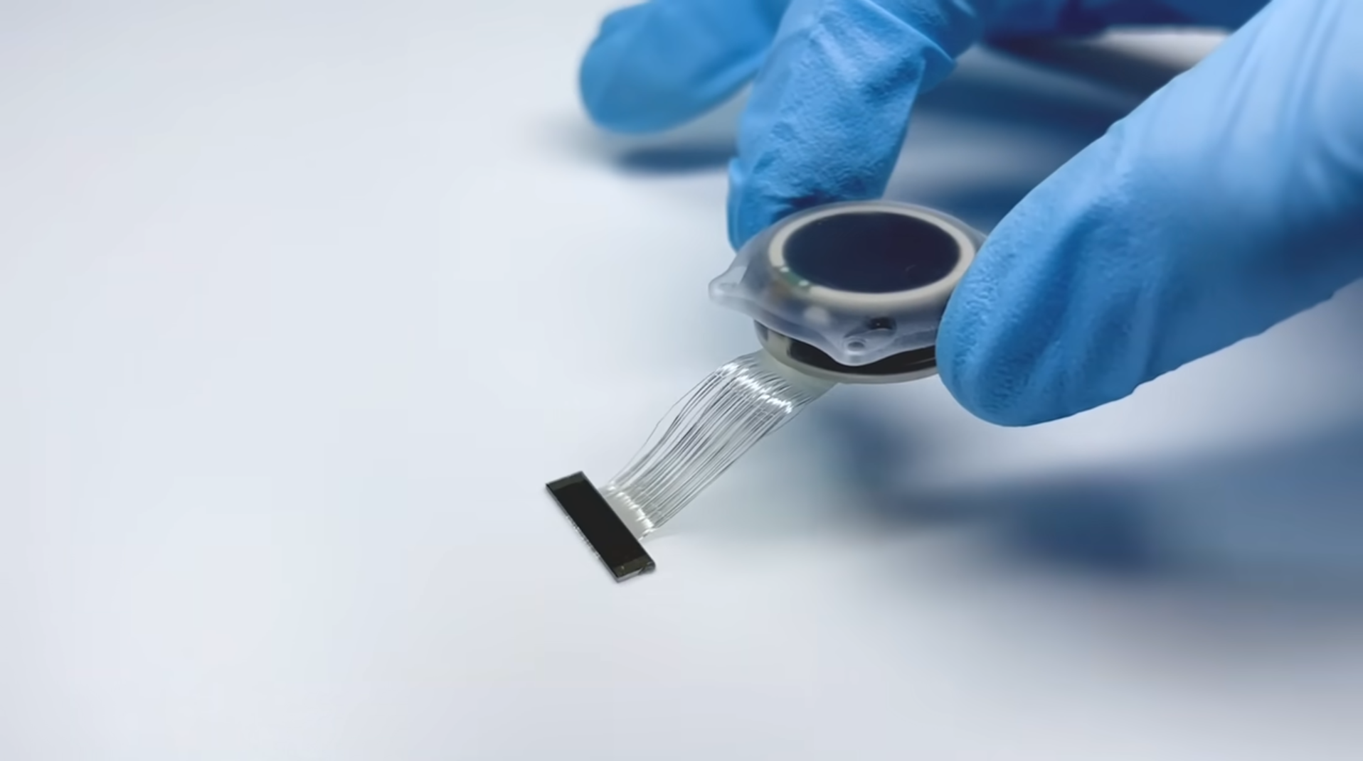 Hersenchips geven patiënten hun spraak terug en bedrijven toegang tot ...