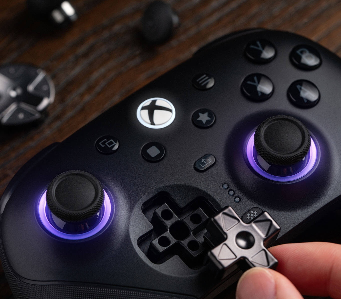 8BitDo Ultimate 3E-controller met verwisselbare knoppen kost 160 dollar ...