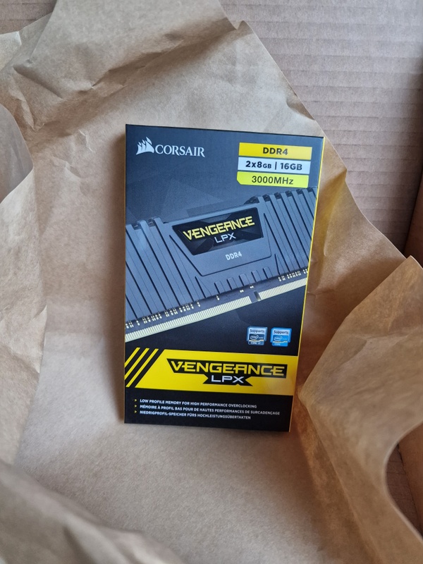 Corsair Vengeance LPX 16gb 3000mhz C15 nieuw! aangeboden - Vraag ...