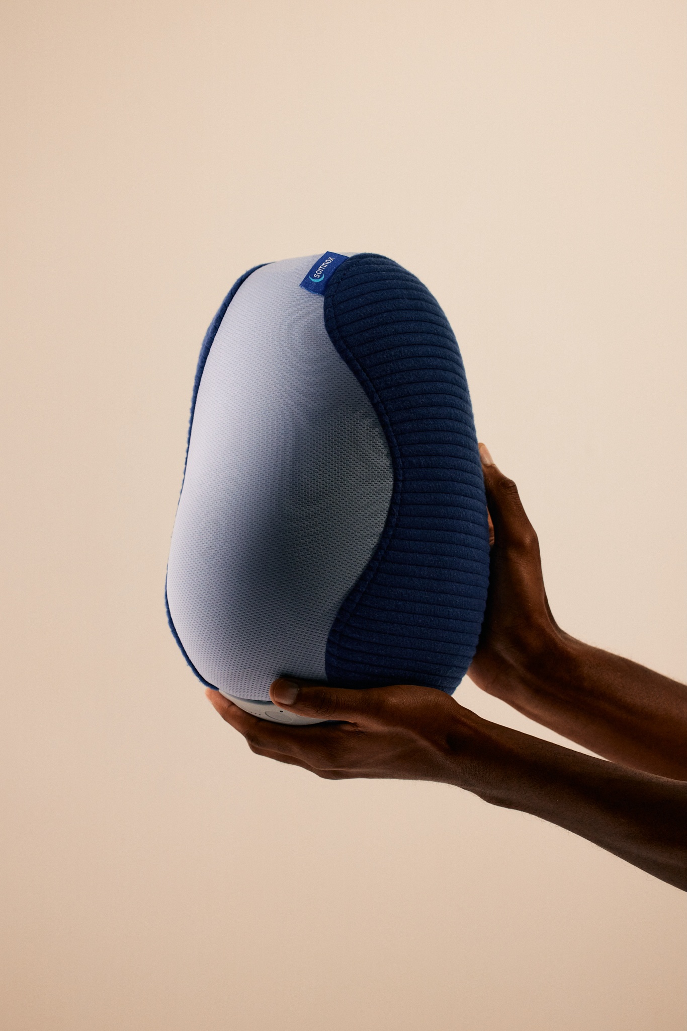 Dutch company Somnox introduces the second version of the sleeping ...