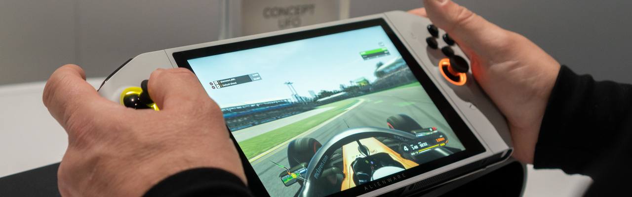 Alienware Concept UFO Preview - Tweakers