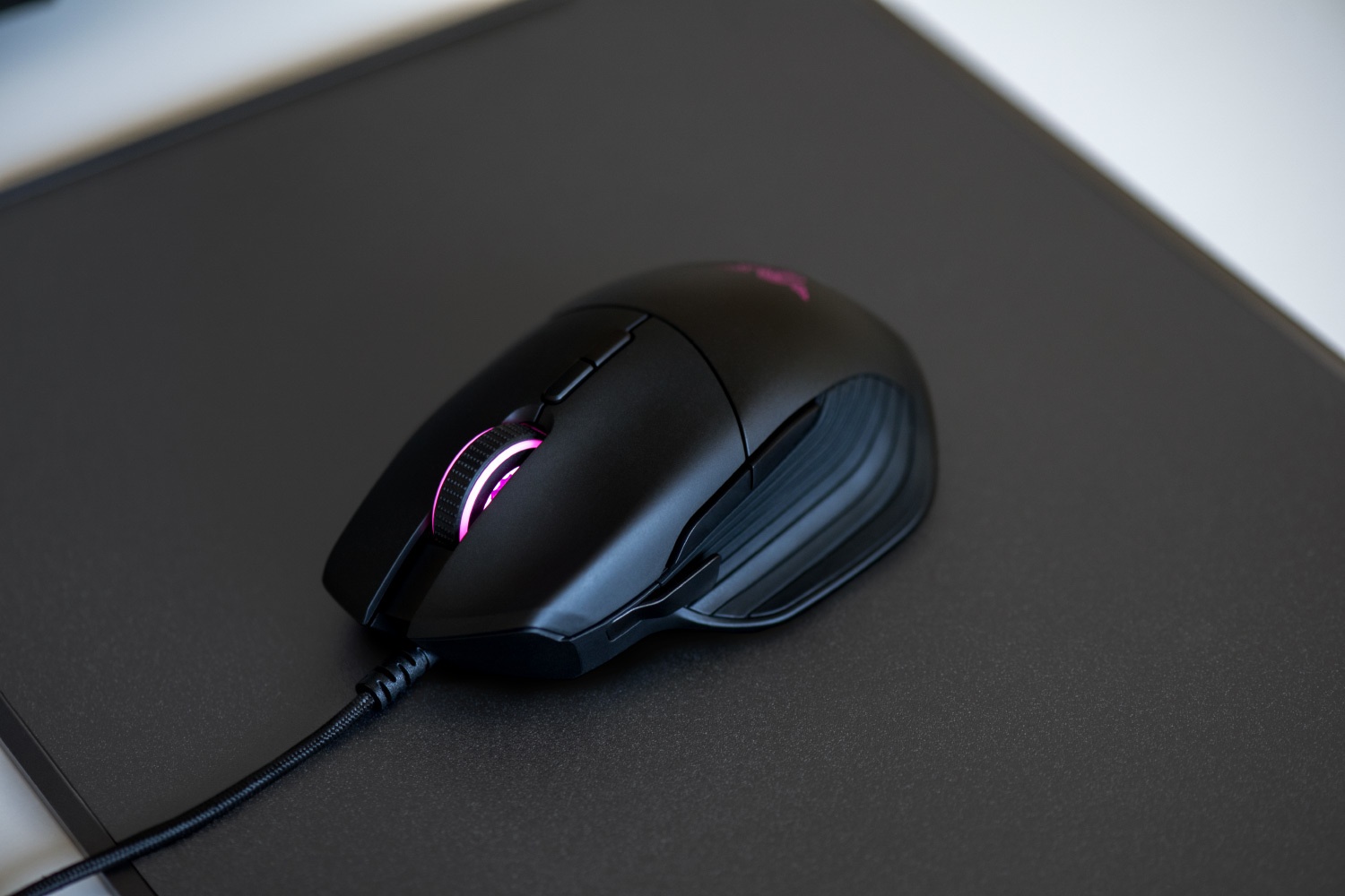 Razer introduceert Basilisk-muis voor fps-games - Tweakers