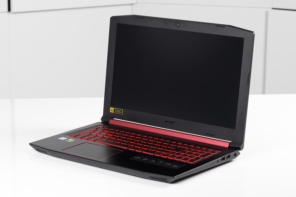Acer Nitro 5 Review - Tweakers