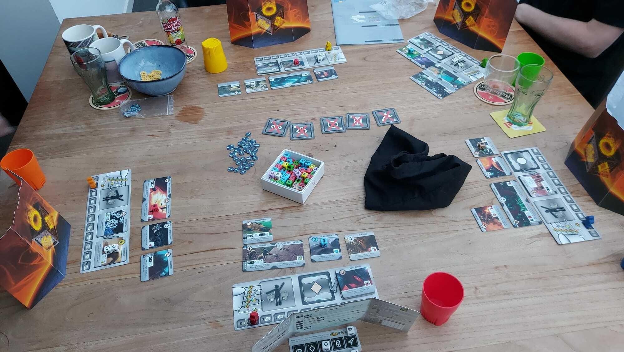 Board-, Card- & Tabletop games - Deel 2 - Hardware en spielerij ...