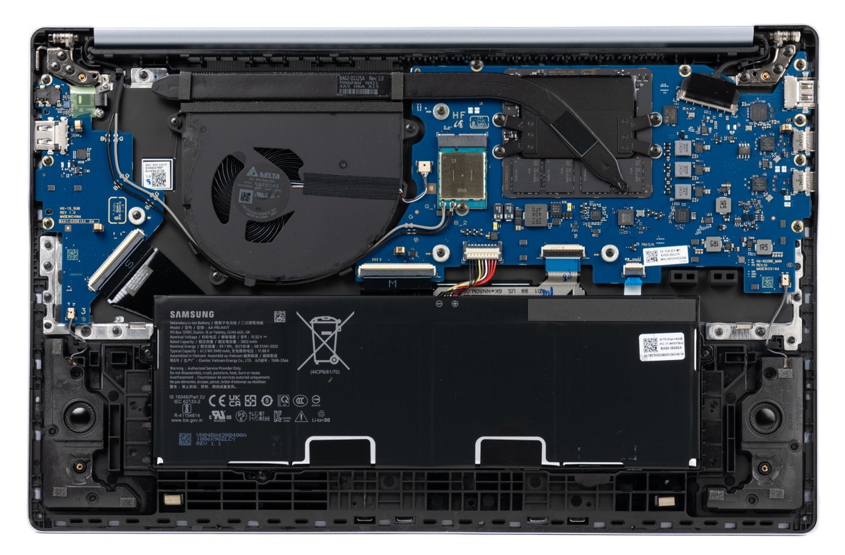 Samsung Galaxy Book4 Edge Review - Tweakers