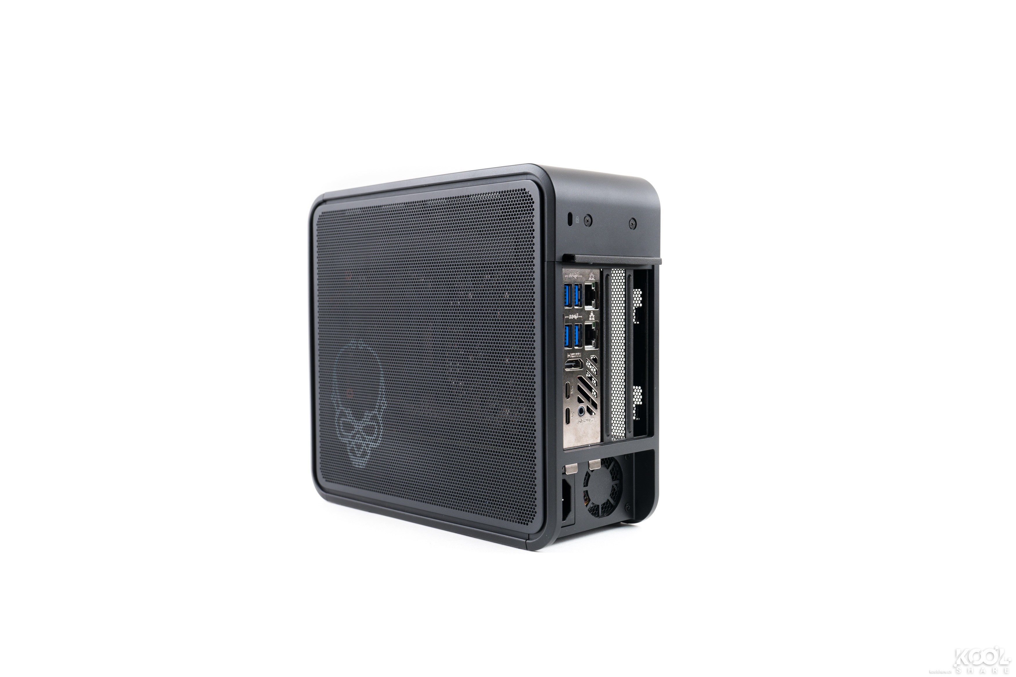 Intel NUC 9 Extreme bevat 'pc op een pci-e-kaart' - Computer - Nieuws ...