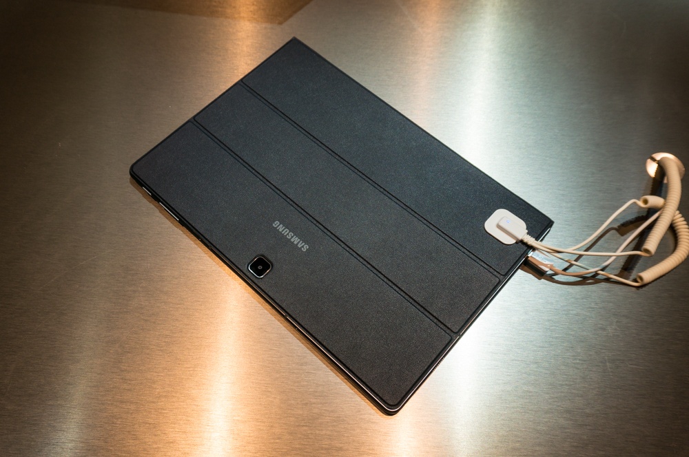 Samsung Galaxy Tab Pro S Preview - Tweakers