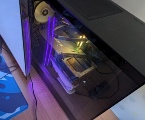 Custom Gaming pc RTX4090 + LG 48inch 4K Oled gaming monitor aangeboden ...