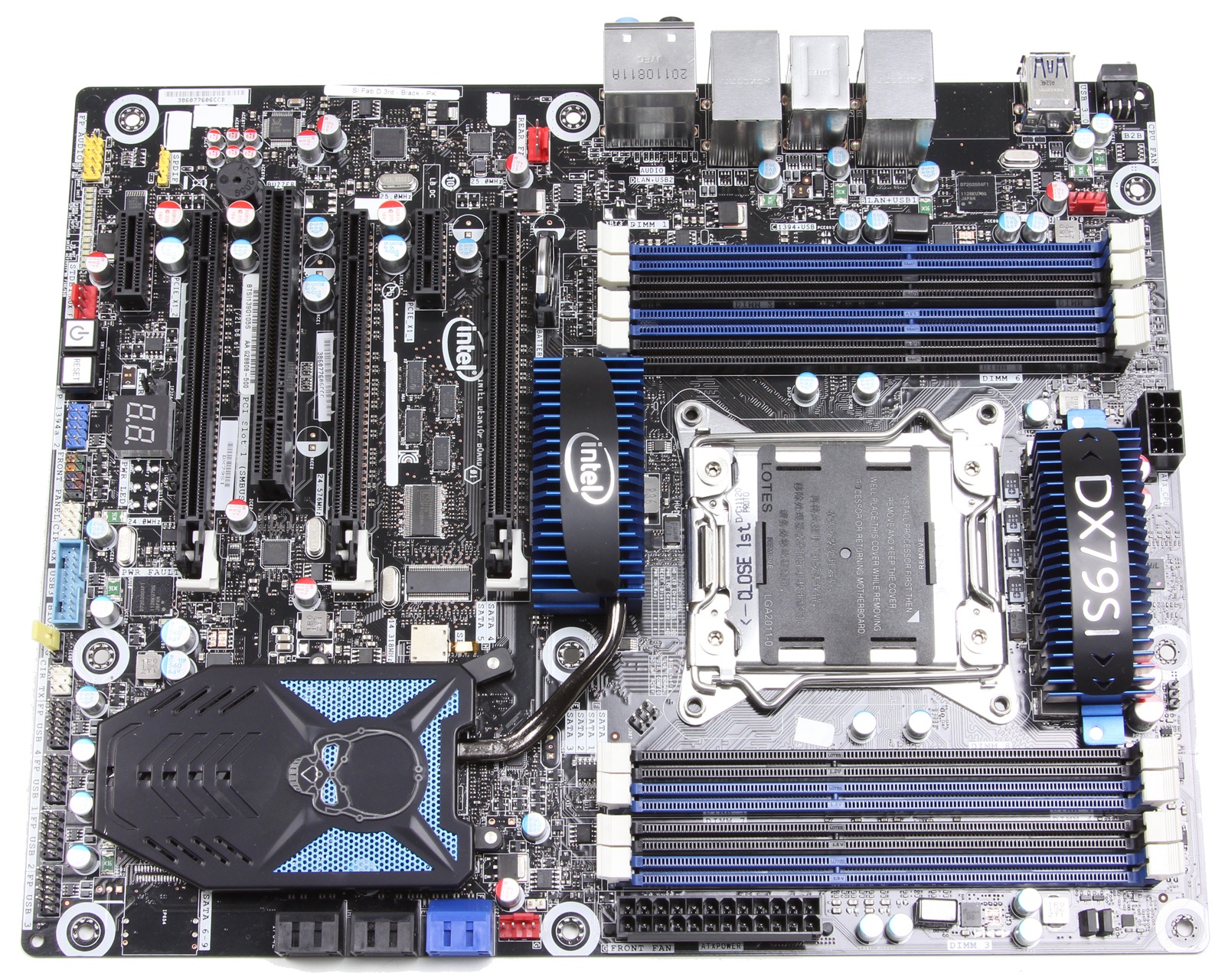 X79-moederborden getest - Round-up - Tweakers