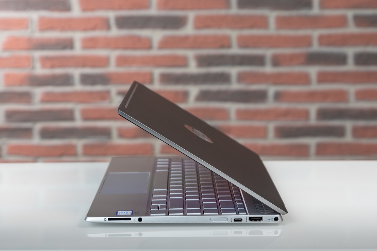 HP Pavilion 13 Review - Tweakers