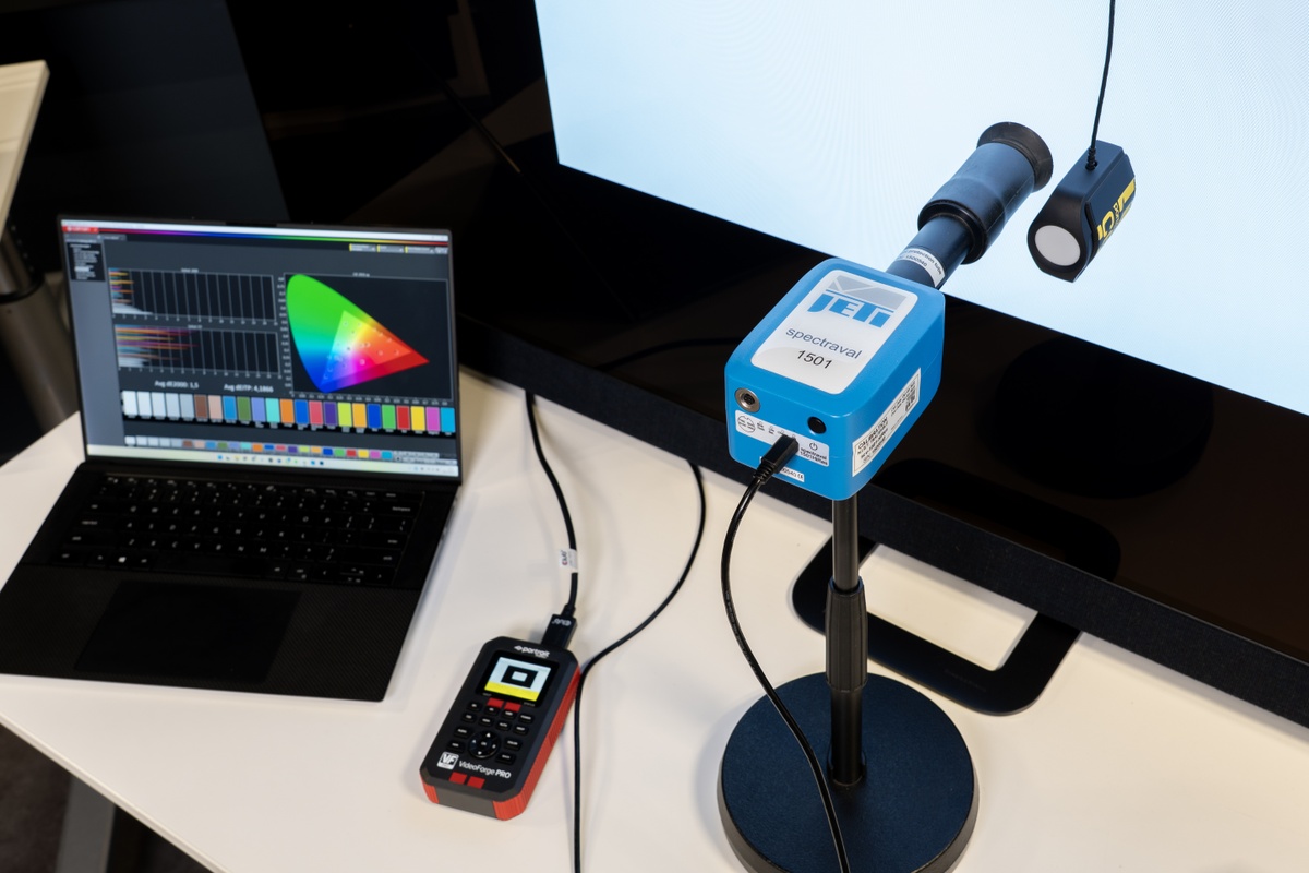 Wat maakt een monitor écht goed? Zo testen wij bij Tweakers ...