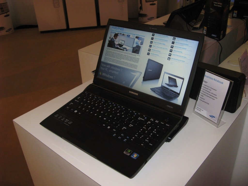 Samsung introduceert zakelijke P580 en dunne Q-laptops - Tweakers