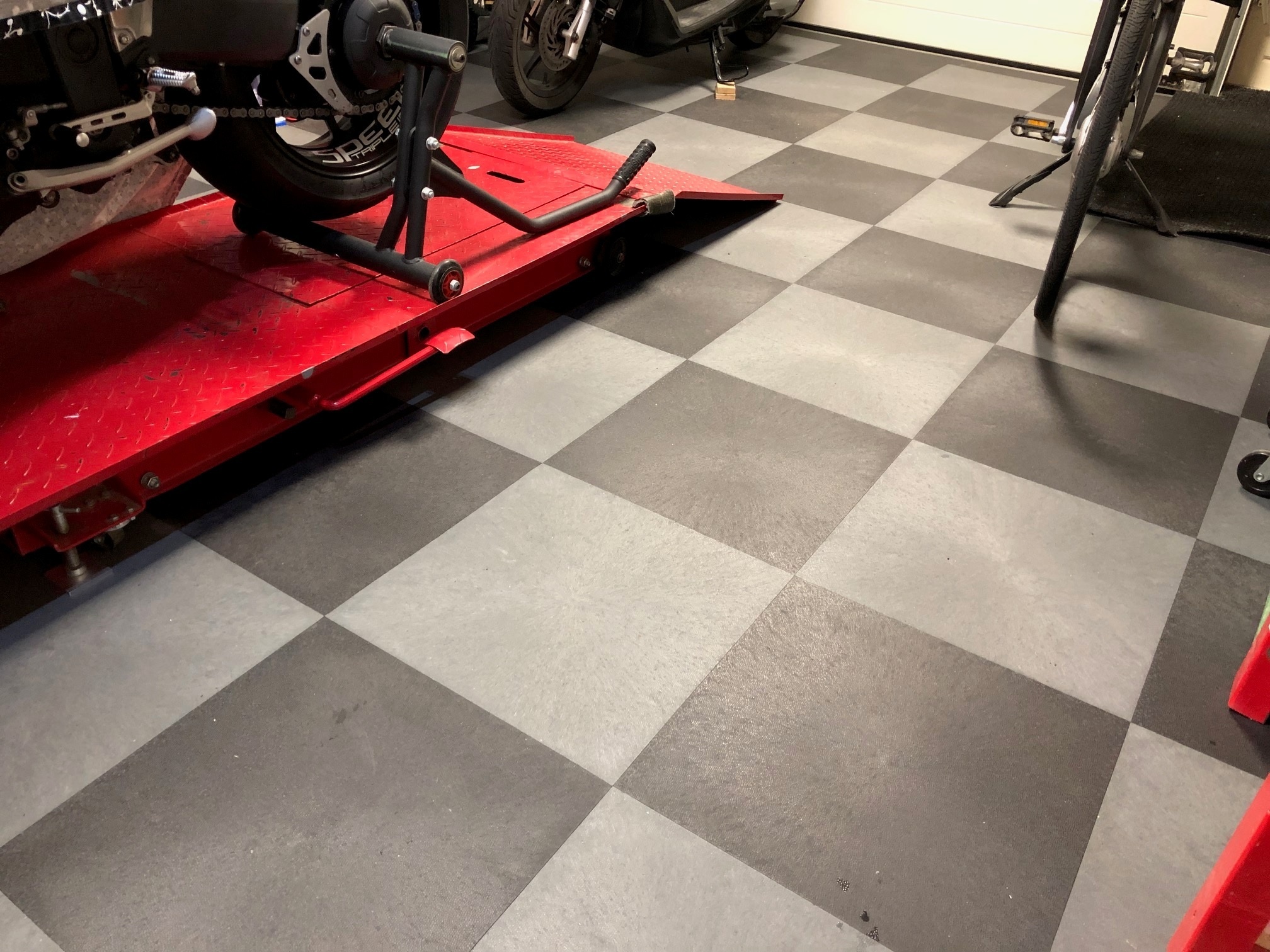 werkplaats / garagevloer afwerken - Bouwen en klussen - GoT