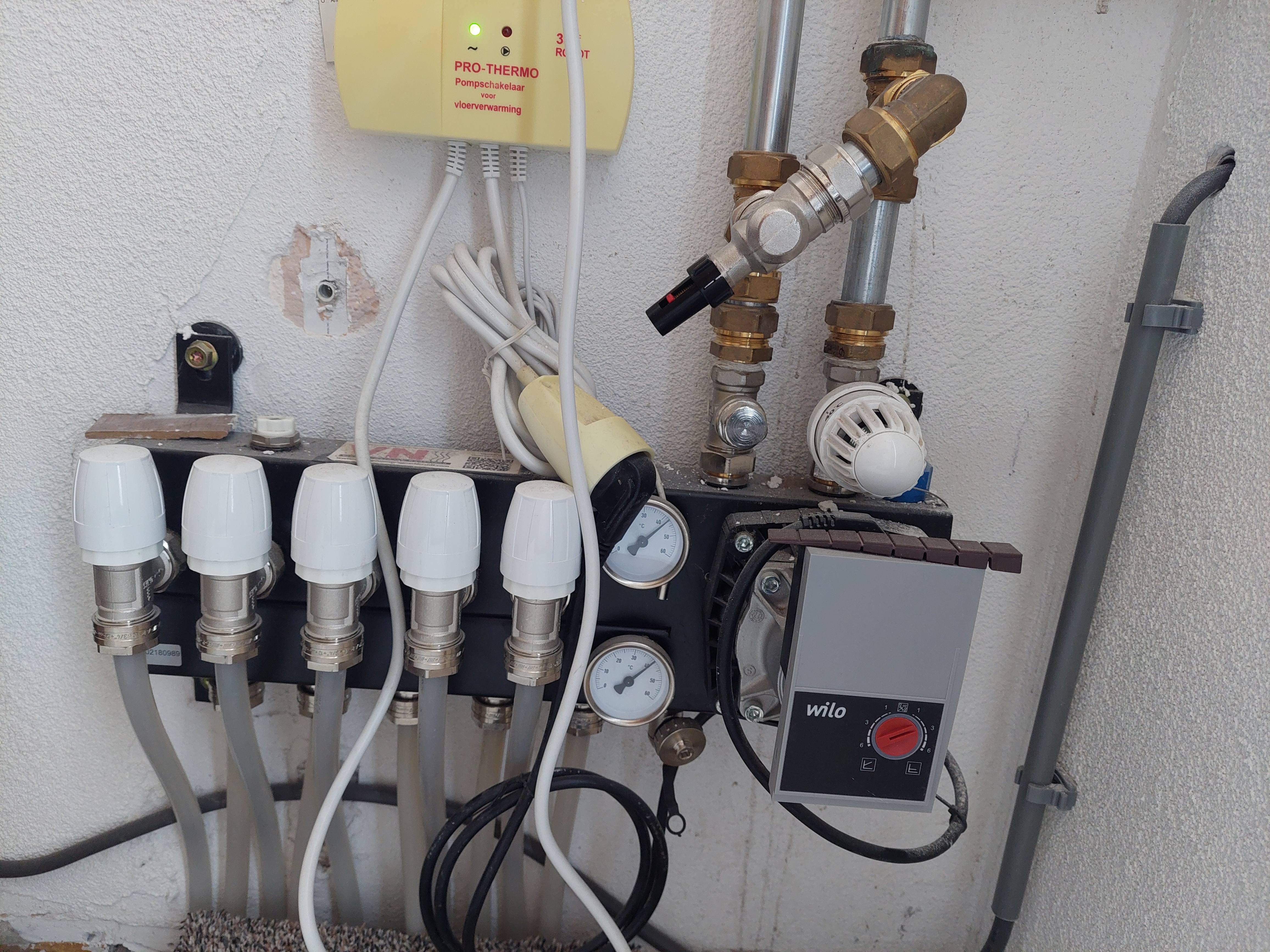 Vloerverwarming lijkt niet te werken - Duurzame energie en installaties - GoT