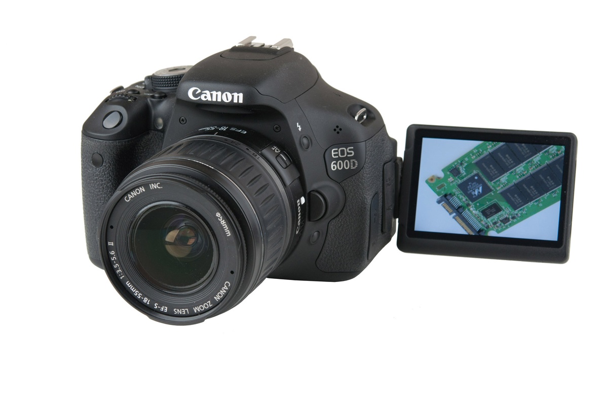 Canon EOS 600D: evolutie of een tussendoortje? - Review - Tweakers