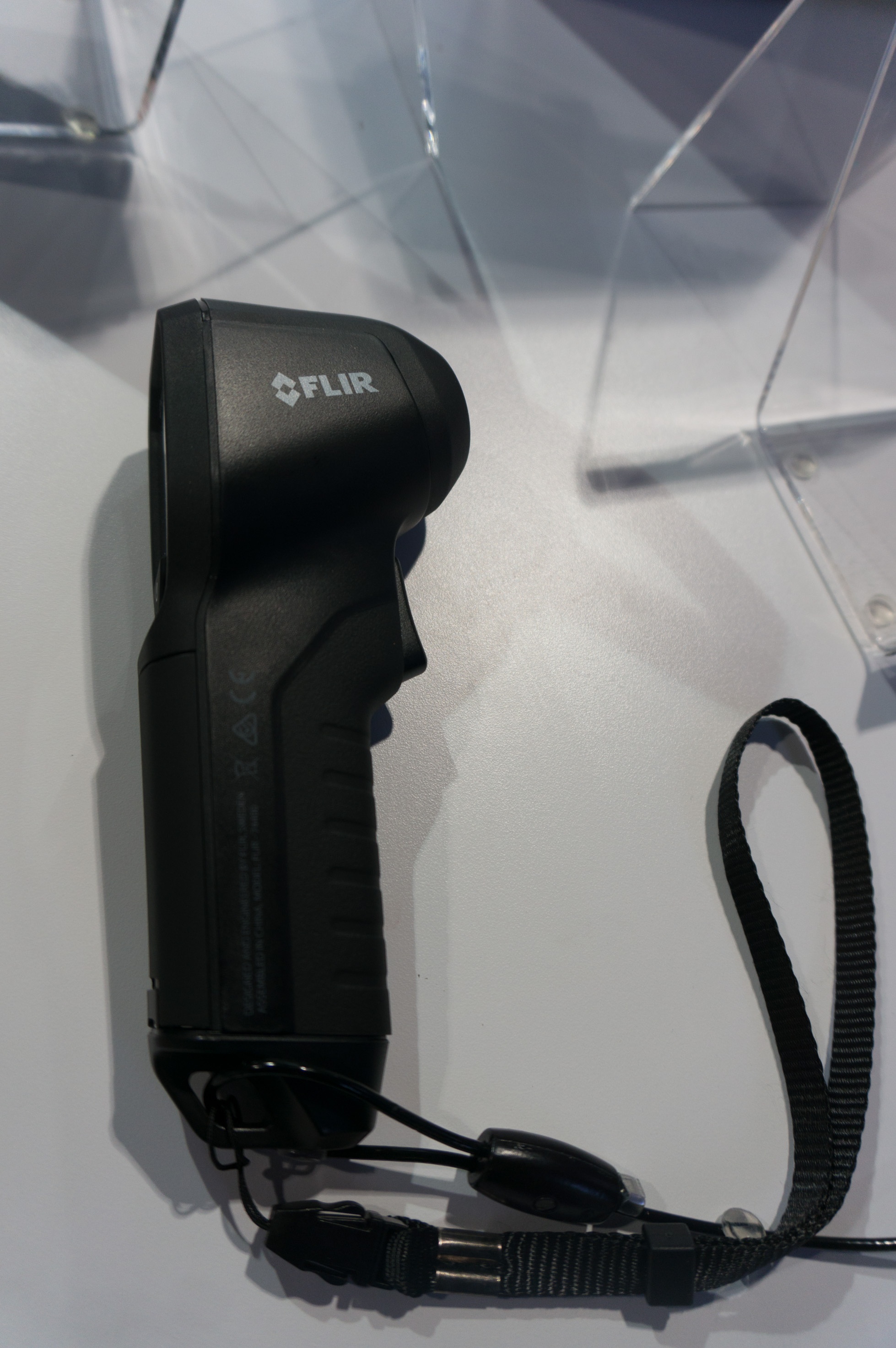 FLIR introduceert instap-warmtecamera voor outdooractiviteiten - Tweakers