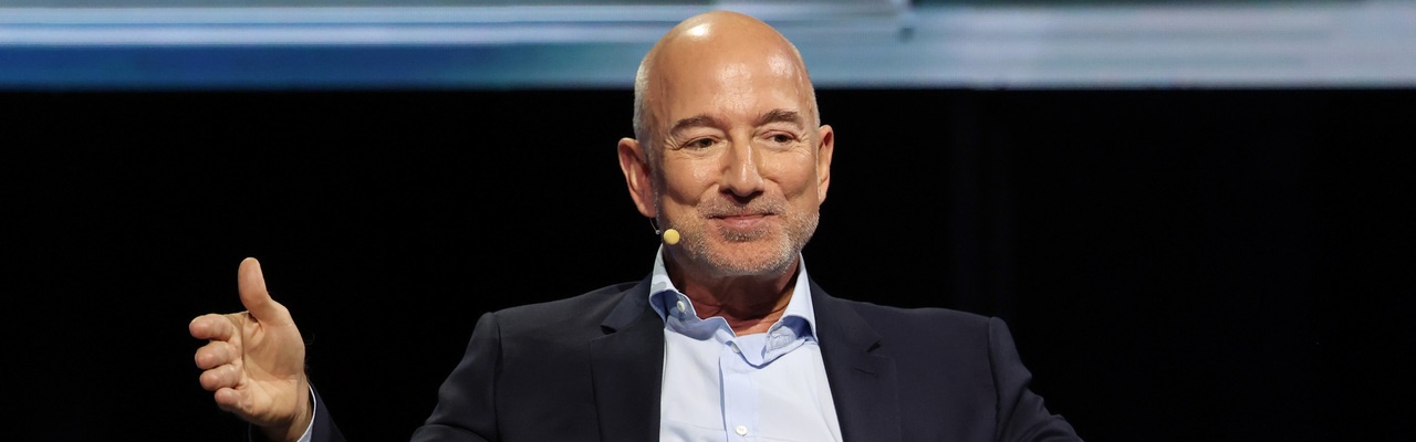 NYT: Jeff Bezos richt start-up op voor ontwikkeling van zelflerende AI ...