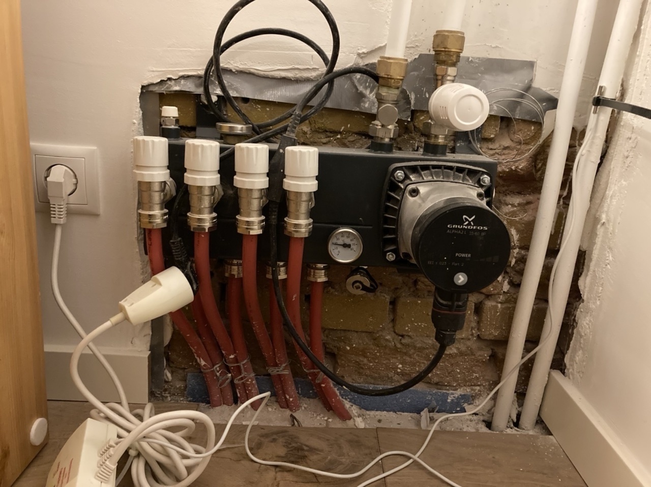 Vloerverwarming instellen - Duurzame energie en installaties - GoT