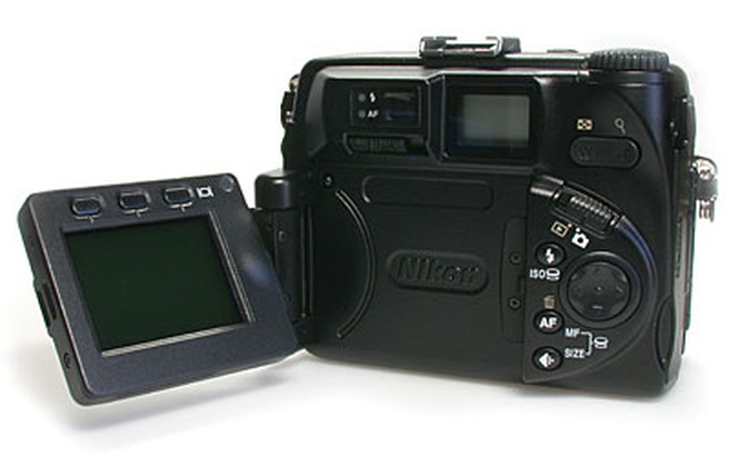 Specificaties van Nikon Coolpix 5000 (5MP, 3x zoom, 28-85mm, f/2.8-4.8 ...