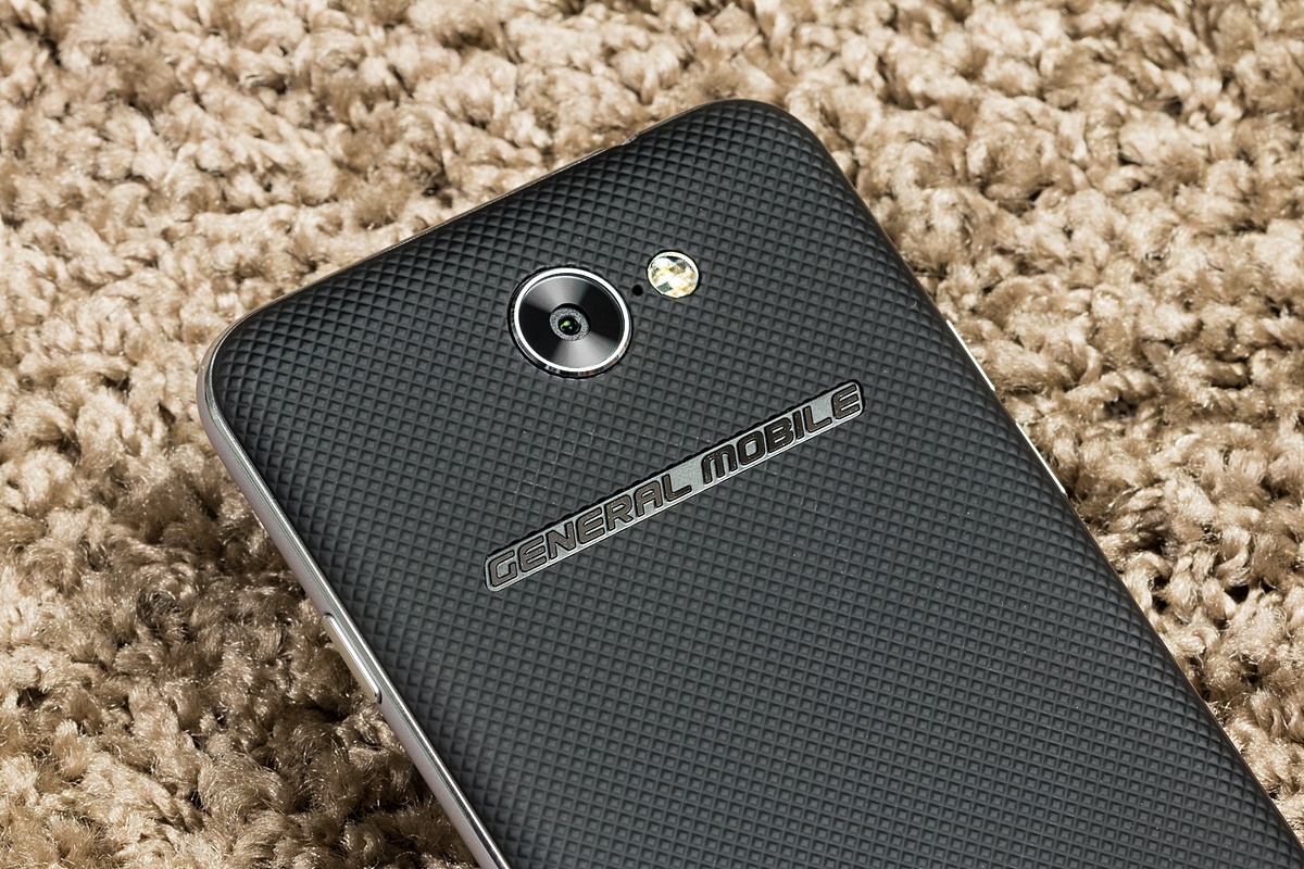 General Mobile GM6 Review - Tweakers