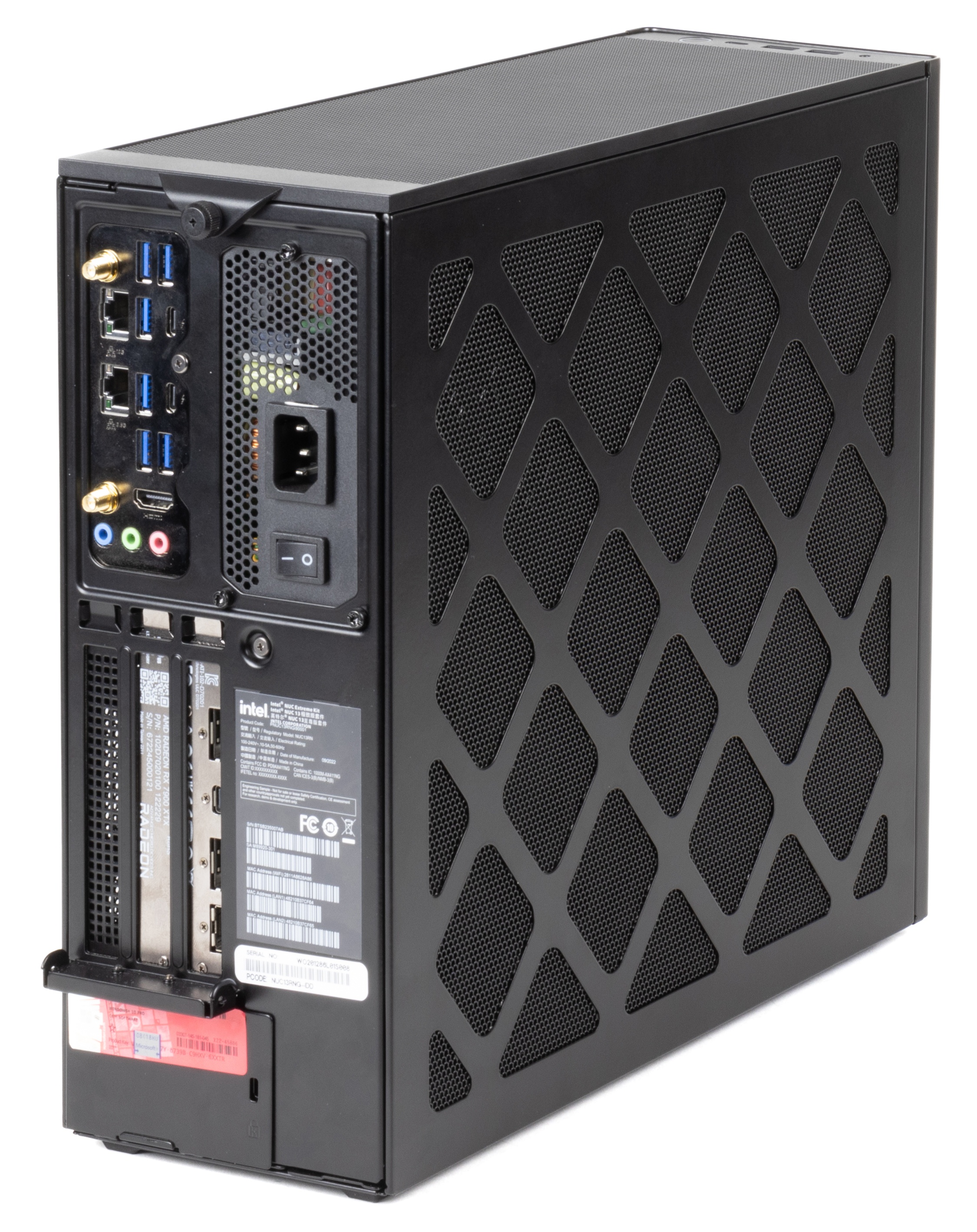 Intel NUC 13 Extreme Review - Tweakers