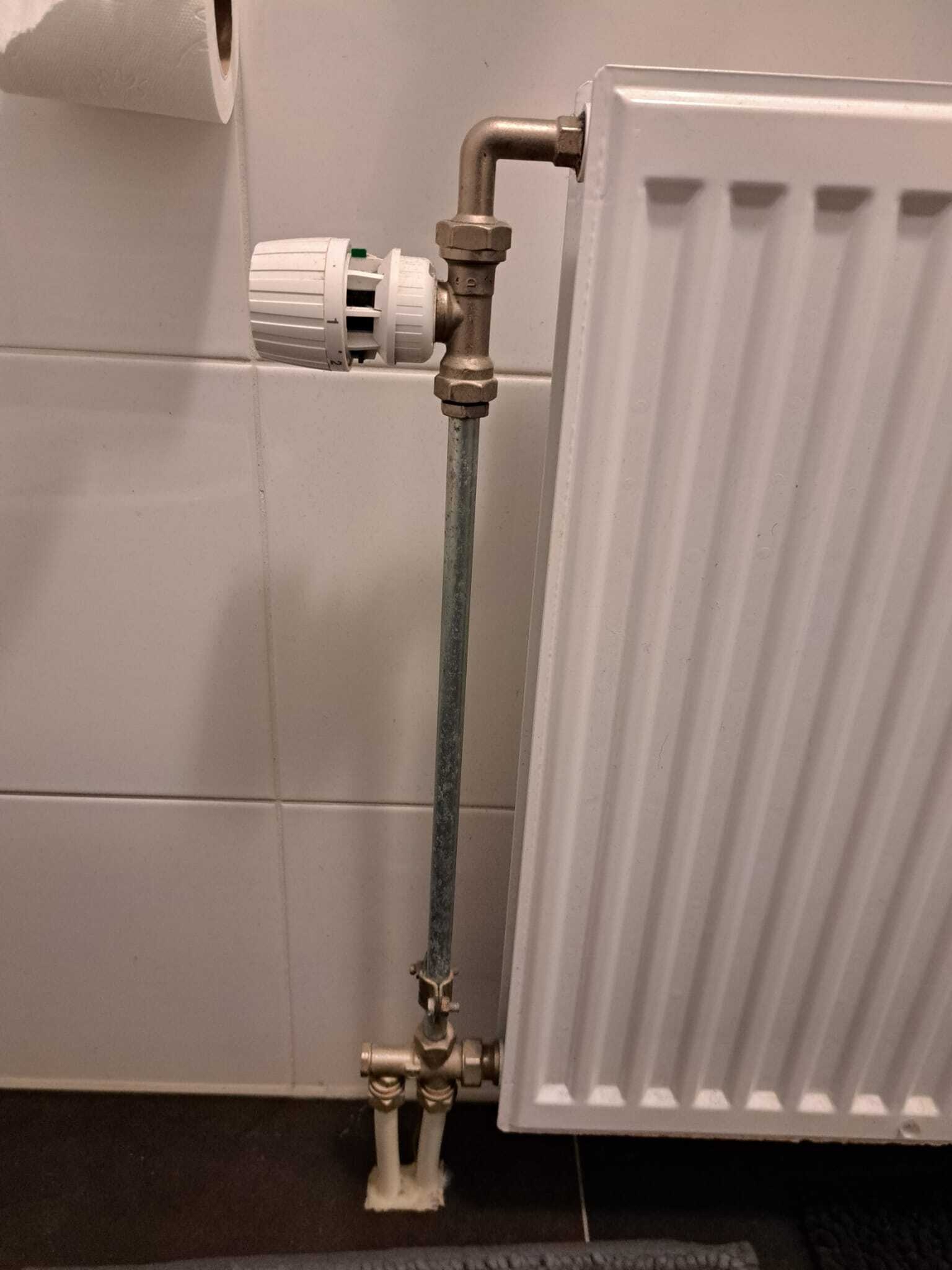 Radiator ontluchten bij stadsverwarming. - Bouwen en klussen - GoT