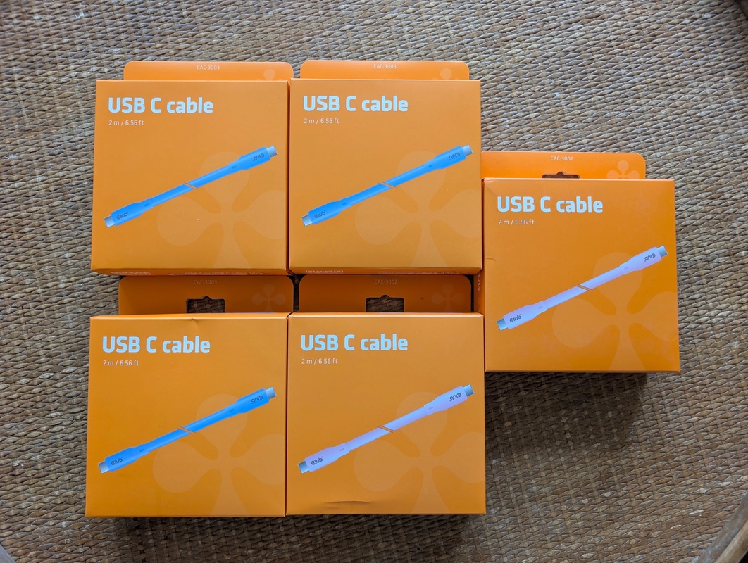 5x Club 3D USB-C kabel 20Gbps 240W PD 2m aangeboden - Vraag & Aanbod ...