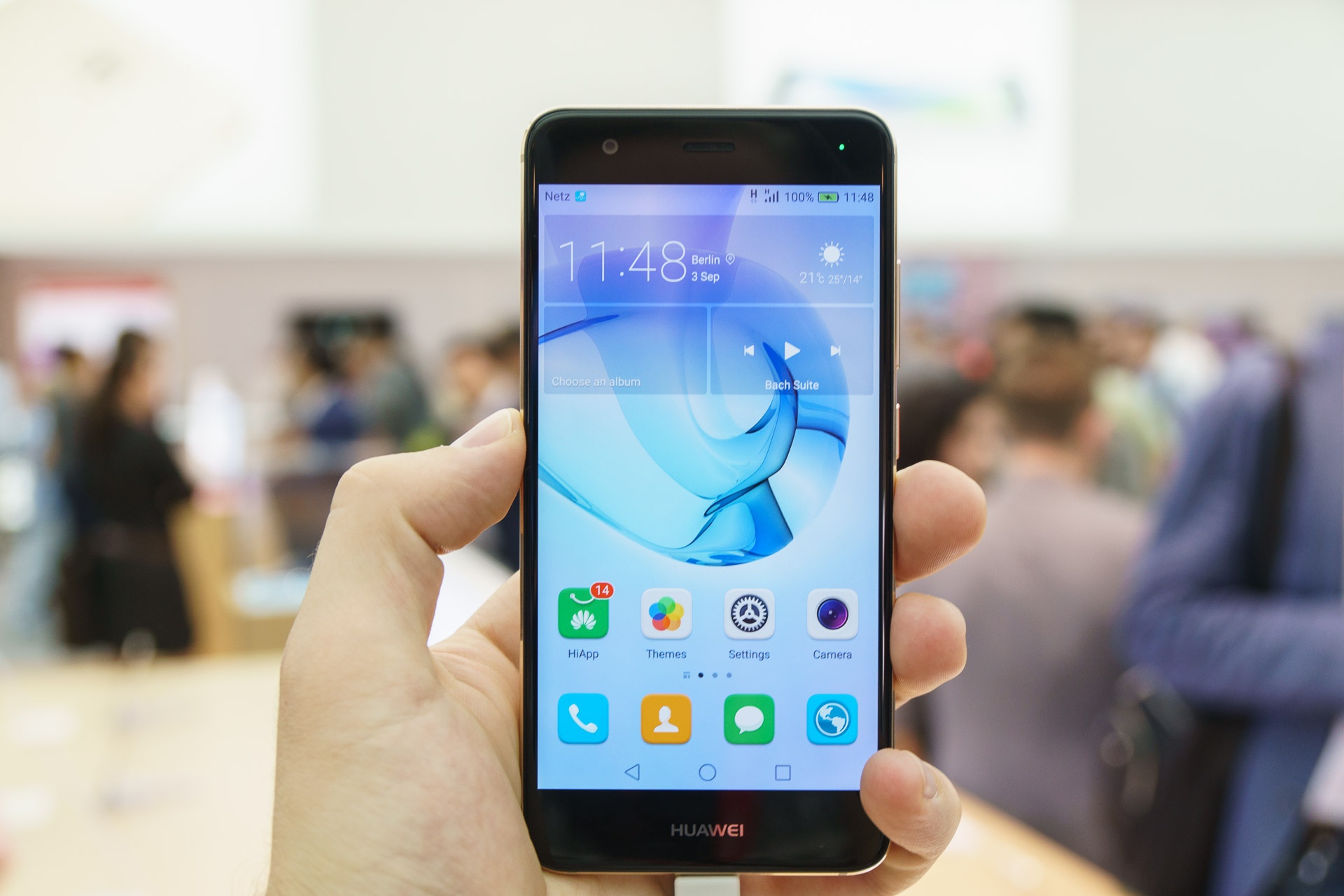 De 5" Huawei Nova-smartphone - Preview - Tweakers