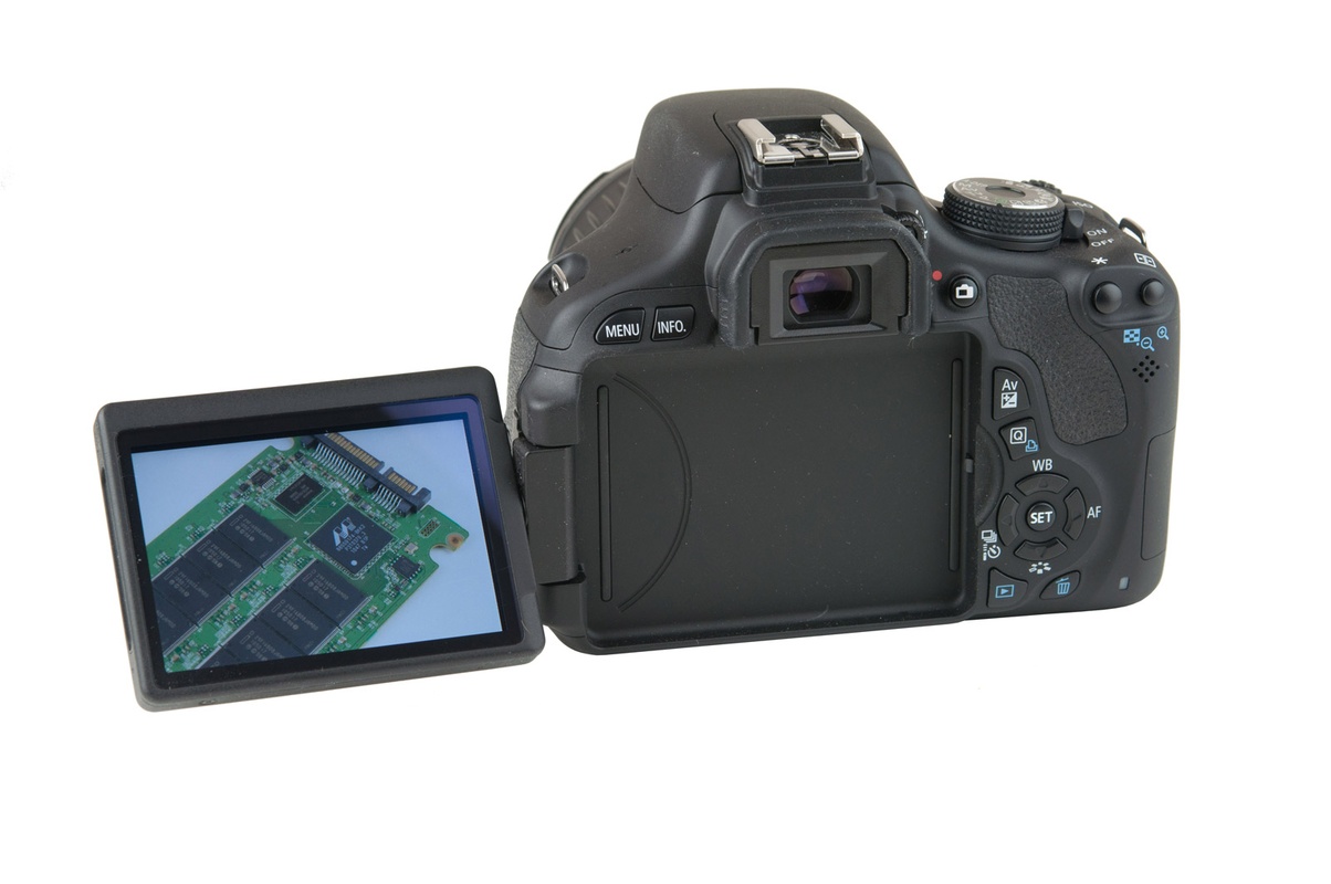 Canon EOS 600D: evolutie of een tussendoortje? - Review - Tweakers