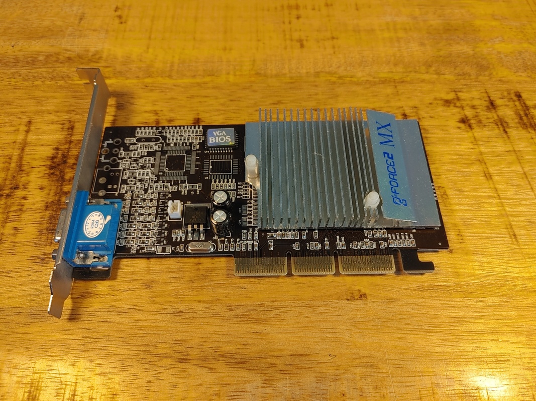 NoName GeForce 2 MX400 32MB SD-RAM AGP Videokaart aangeboden - Vraag ...