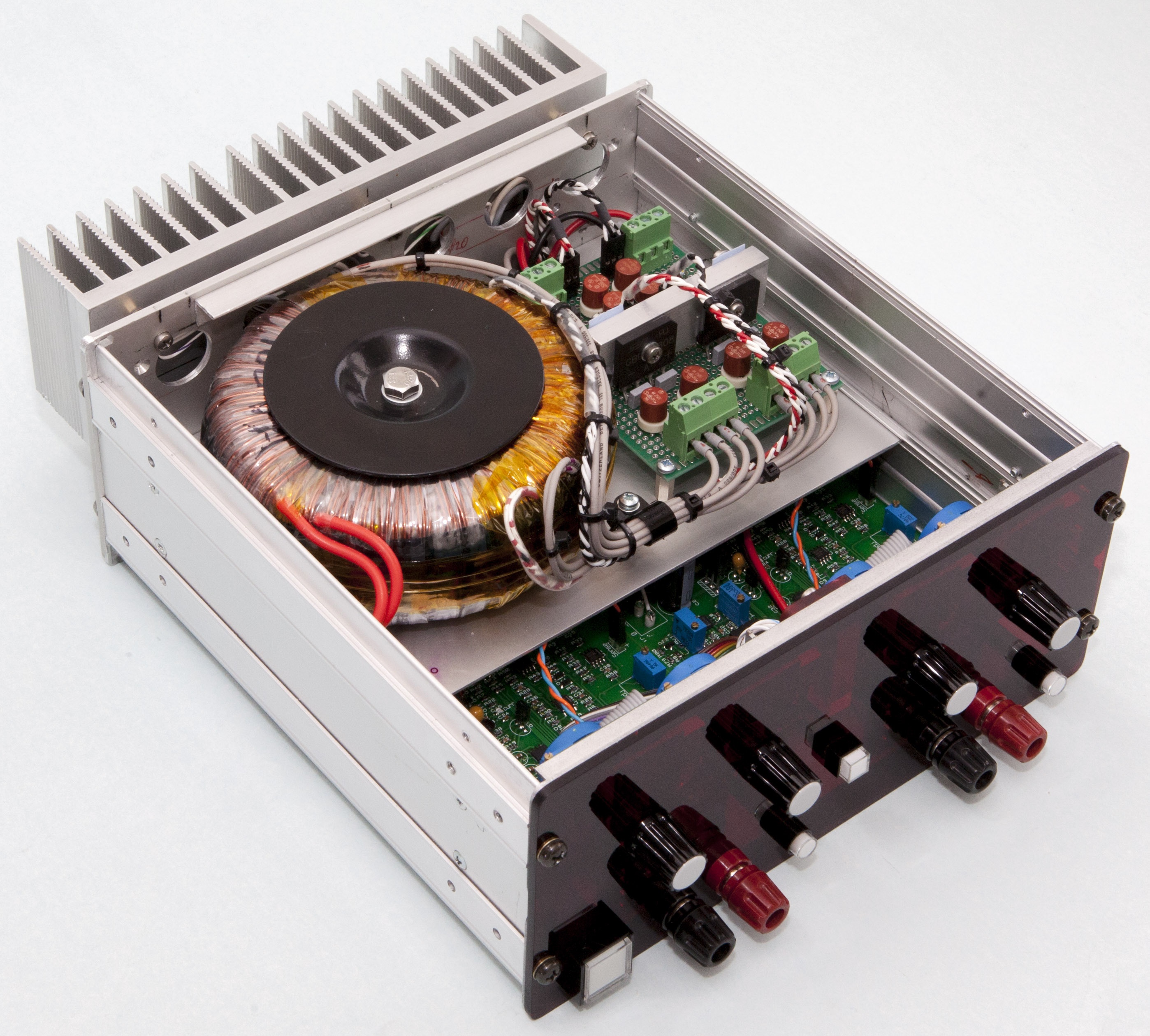 Hulp nodig: zelf behuizing maken voor PCB's - Modding, mechanica en ...